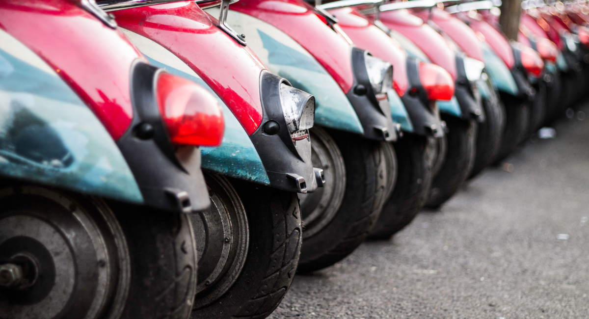 Moped & Scooter Laws in Hawaii: What You Need to Know